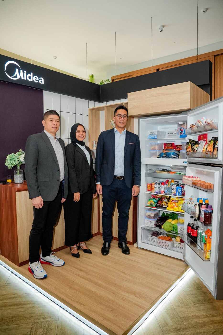 Midea Electronics Indonesia Hadirkan Kulkas Berkapasitas Besar Dan ...